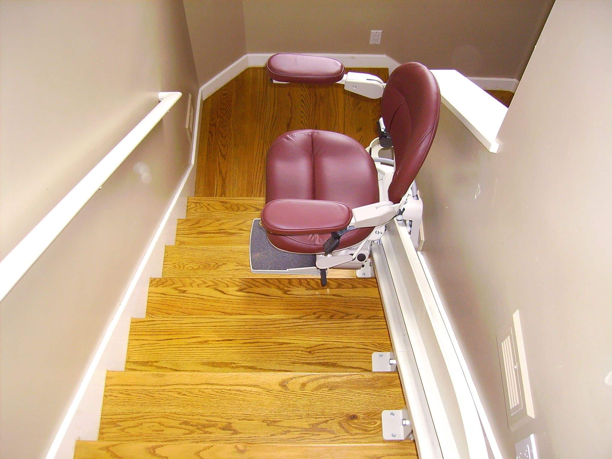 4 Steps Towards Selecting The Right Stair Lift – Lifecare Mobility